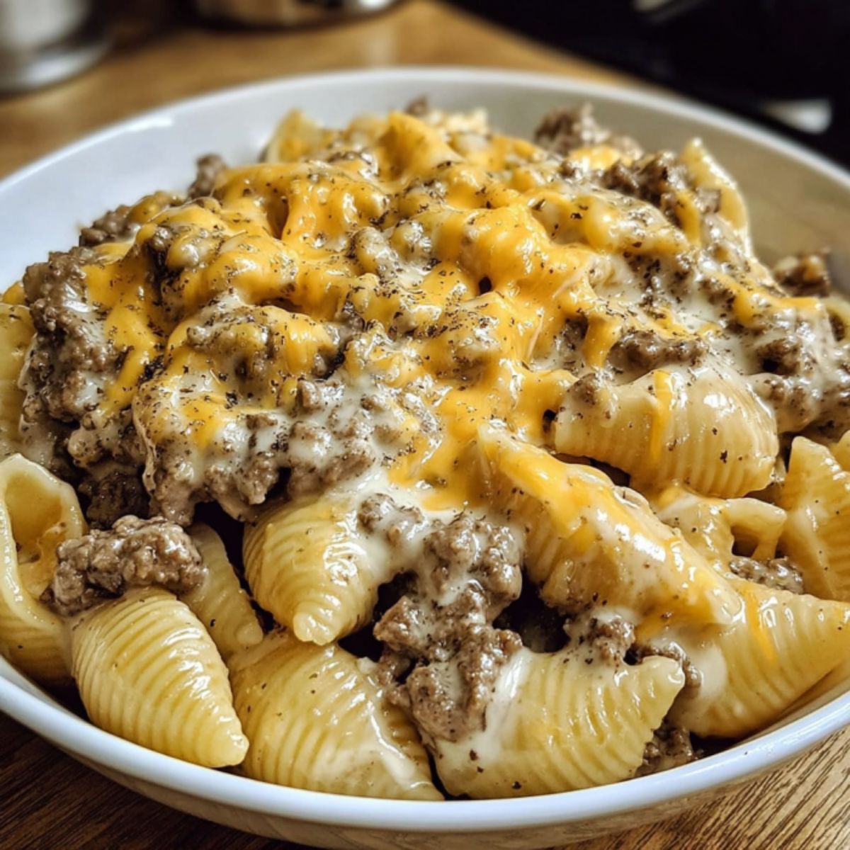 Crockpot Cheesy Ranch Beef Pasta Shells