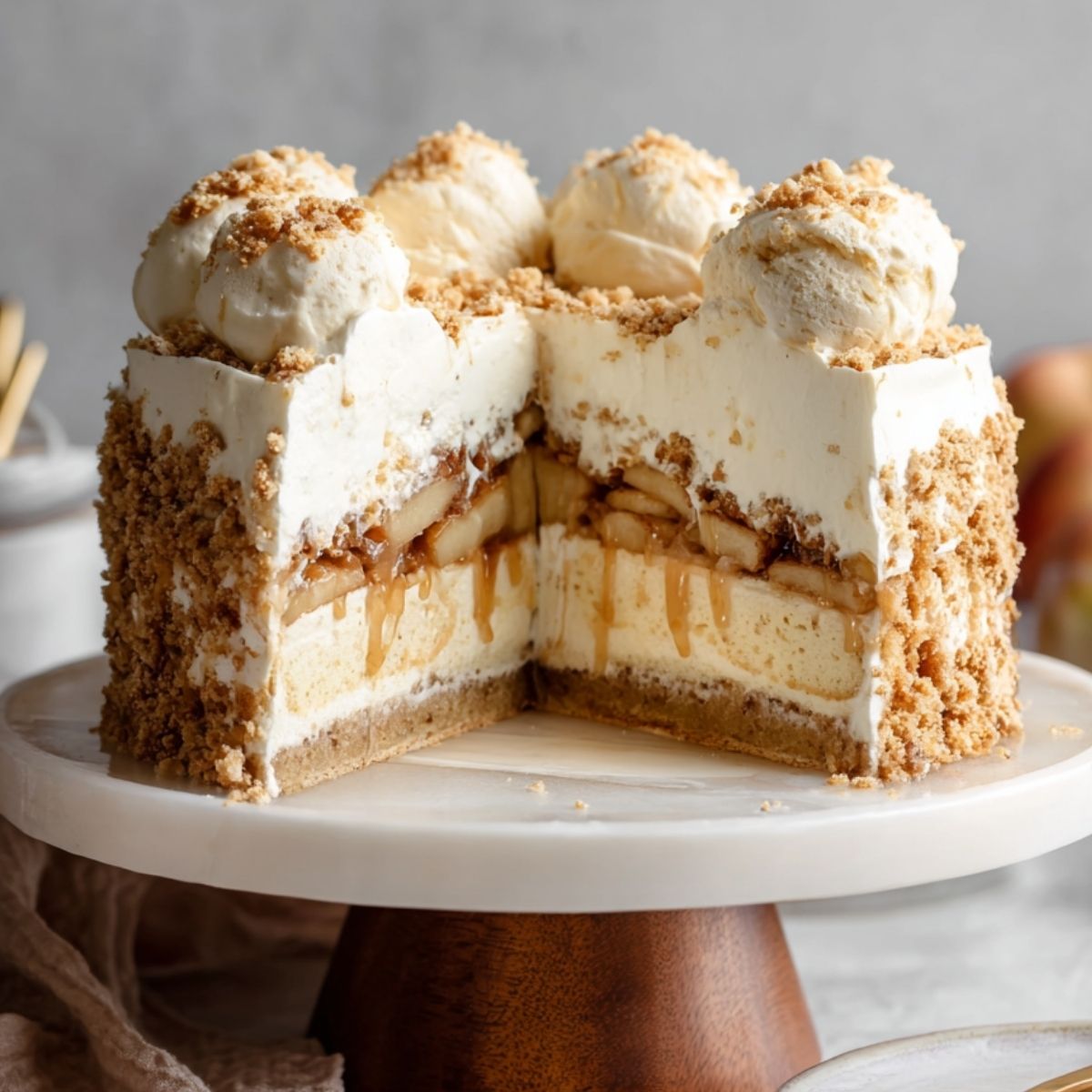 Apple Crumble Ice Cream Cake: The Ultimate Dessert Fusion You Need to Try